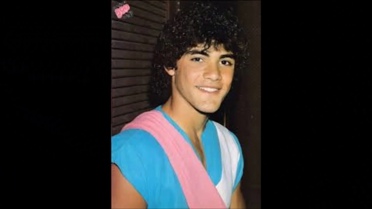 Menudo - Charlie Massó - YouTube