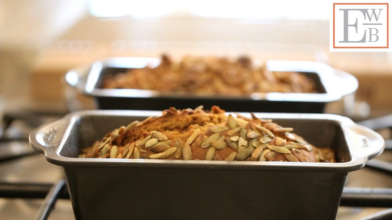 Beth's Ultimate Pumpkin Bread Recipe | ENTERTAINING WITH BETH - YouTube