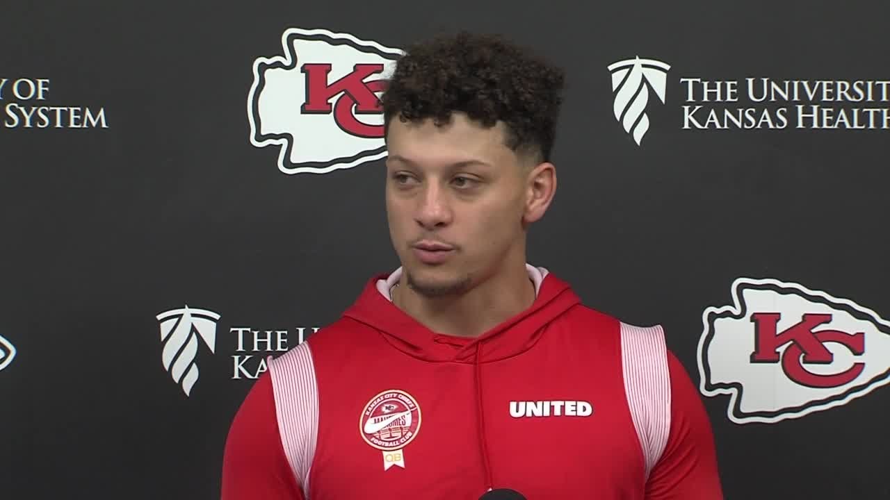 Patrick Mahomes talks Raiders, Christmas - YouTube