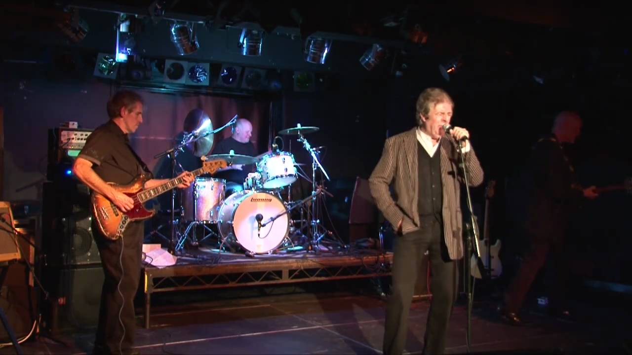 EXCLUSIVE Eric Street Band playing Rock Me Baby live at Sub89 Reading ...