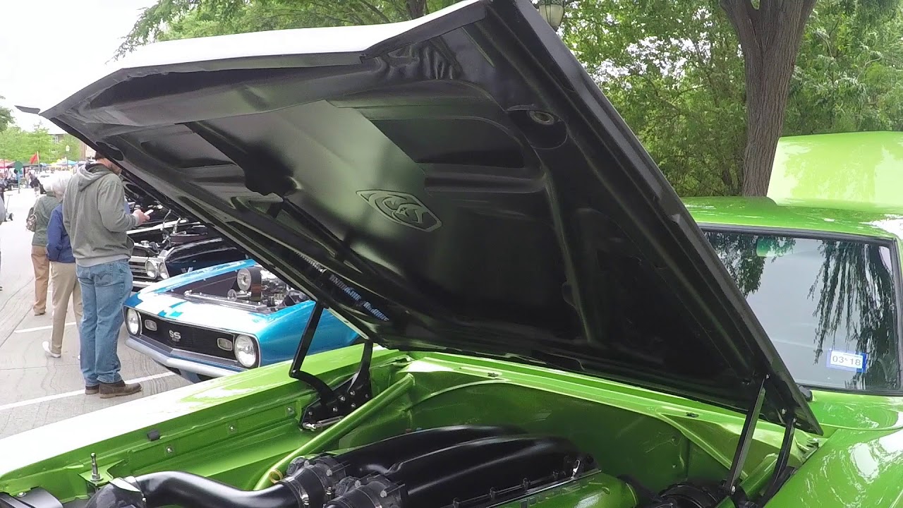 Protouring Plymouth Road Runner Viper Engine - YouTube