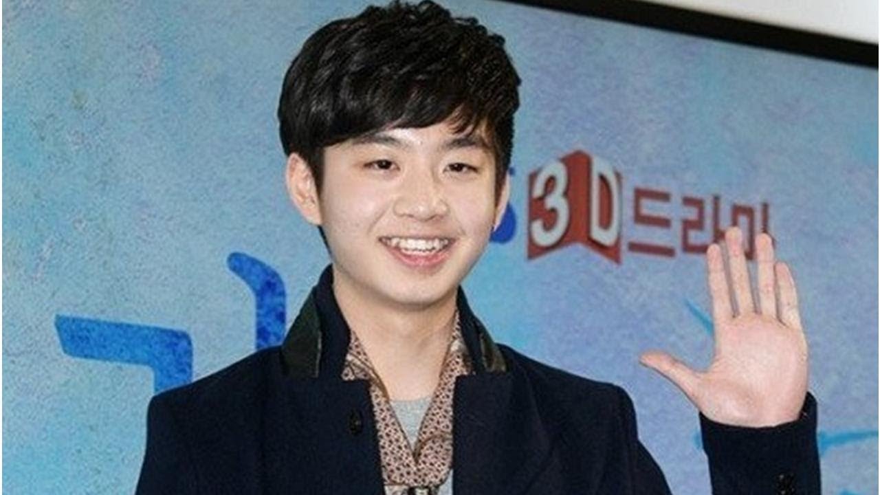 Korean Child Actor Shin Dong-woo is All Grown Up, Here Are His Full ...