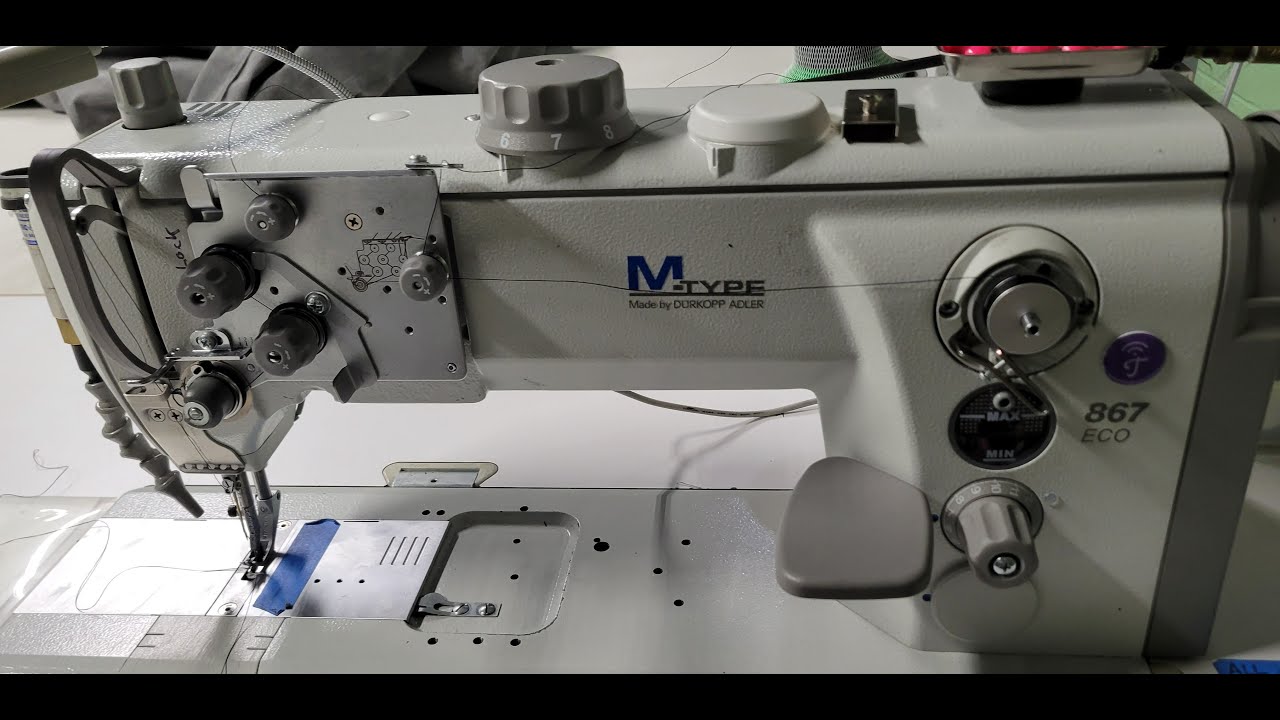 Durkopp Adler 867 Changing The Bobbin - YouTube