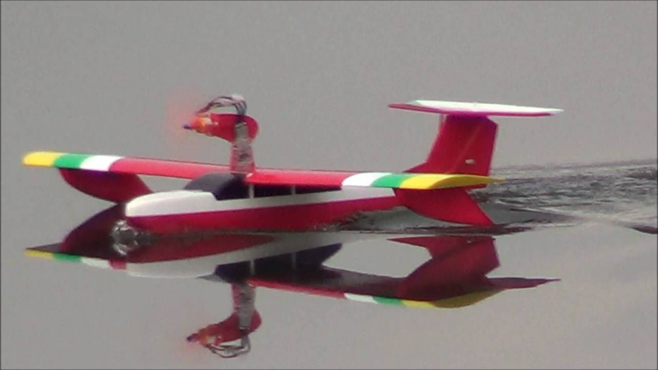 Seamaster Rc waterplane take-off and landing - YouTube