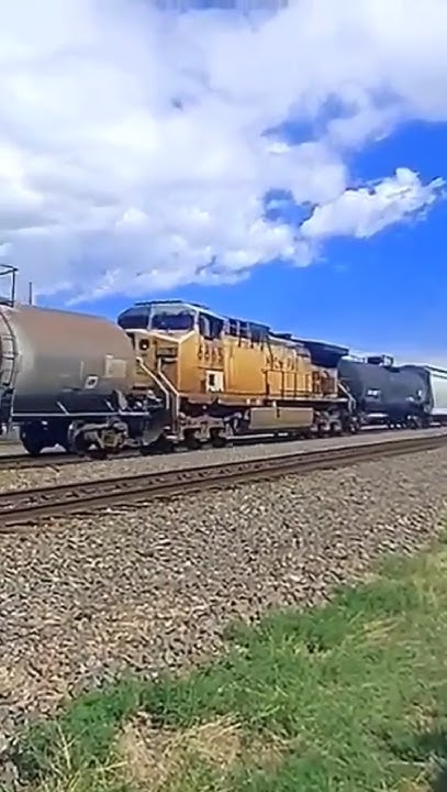 Elephant style mid train DPU - YouTube