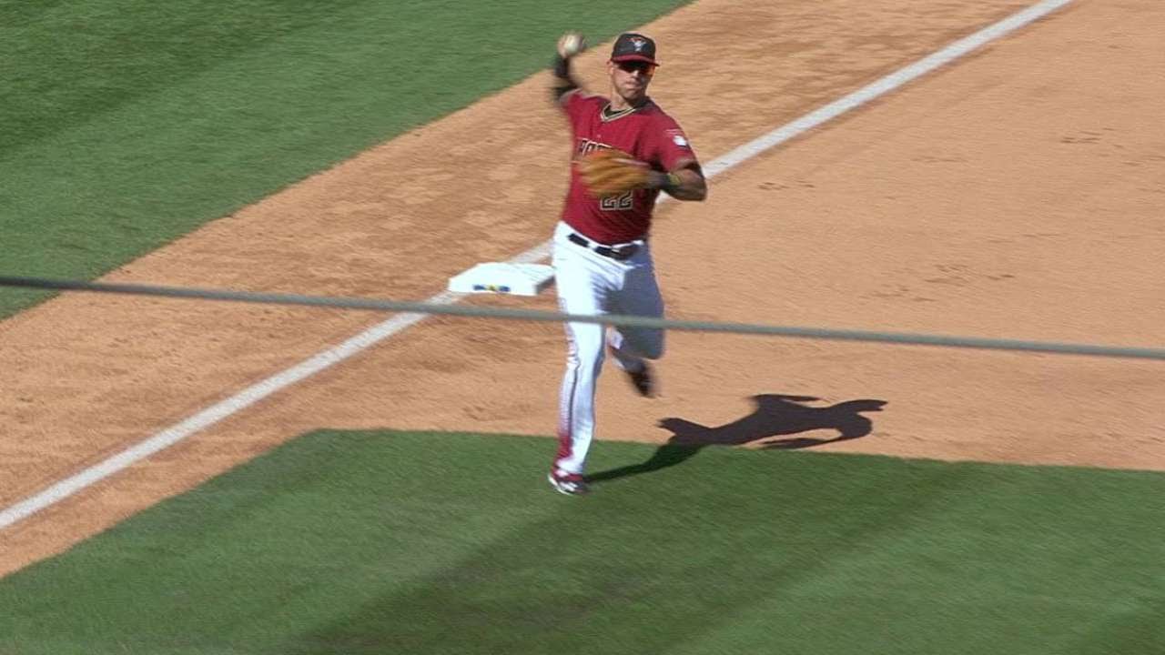 KC@ARI: Lamb nabs Colon with strong throw from third - YouTube