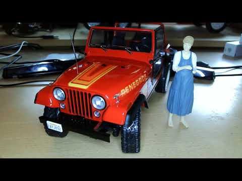 Terminator (1983 Jeep CJ 7 Renegade 1:18 avec figurine de Sarah Connor ...