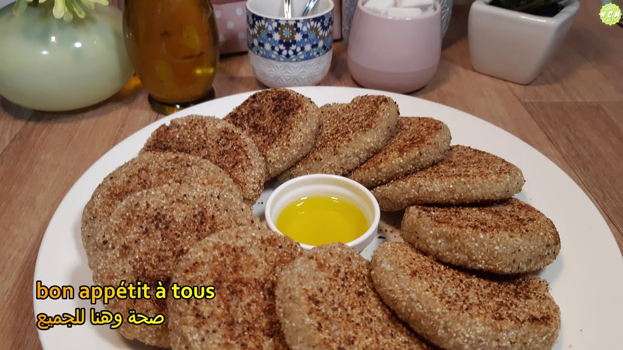 Galette balboula. Belboula semolina pancakes.حرشة البلبولة الصحية - YouTube