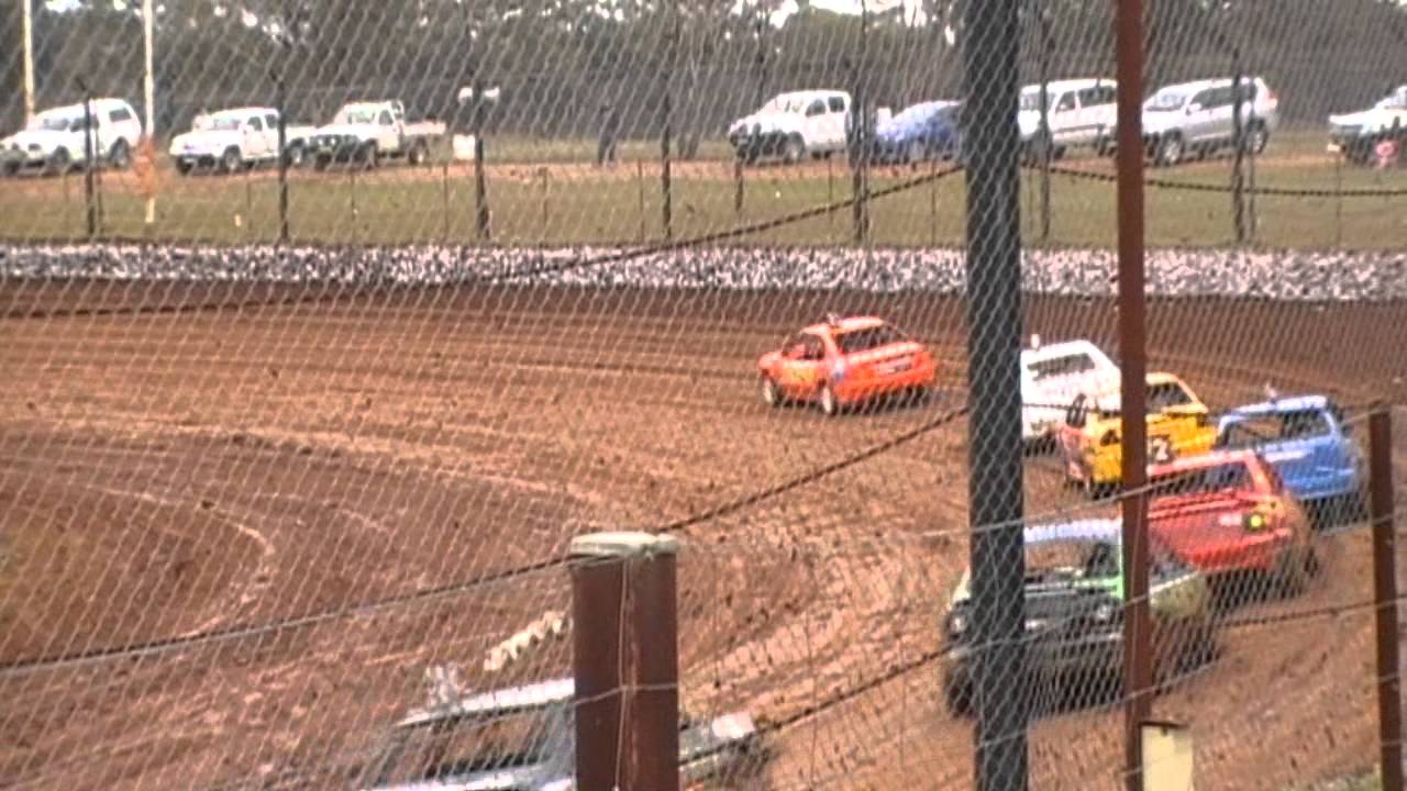 2015 Australian Production Sedan Title - A-Main - Dubbo Speedway - 26. ...