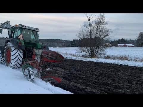 Snow ploughing in Sweden | Fendt 716 + kverneland | November 2021