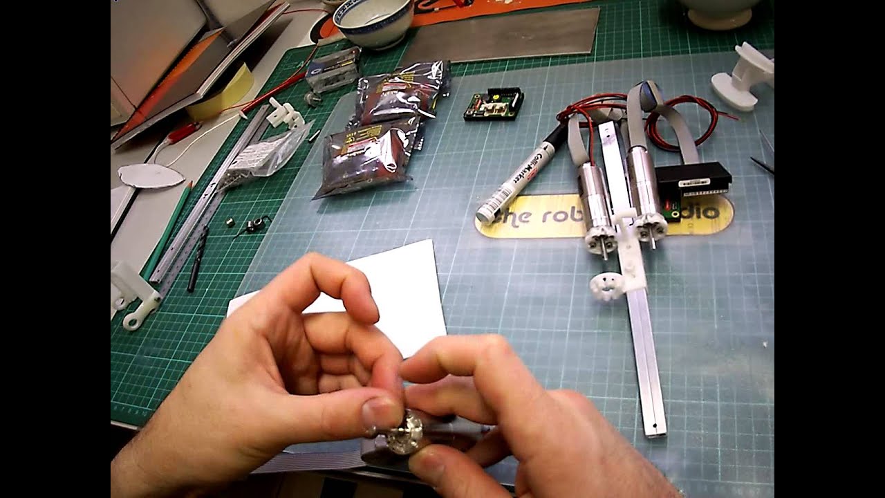 How to build a compliant humanoid robot - Arm motors - YouTube