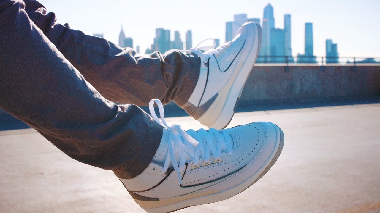 AIR JORDAN 2 "CEMENT GREY" REVIEW + ON FEET - YouTube