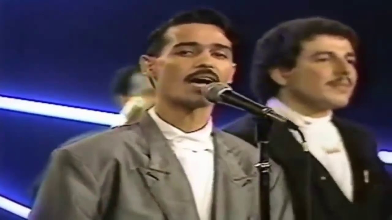 Eddie Santiago Lluvia, Tu Me Haces Falta, Mia Salsa Románticas Mix ...