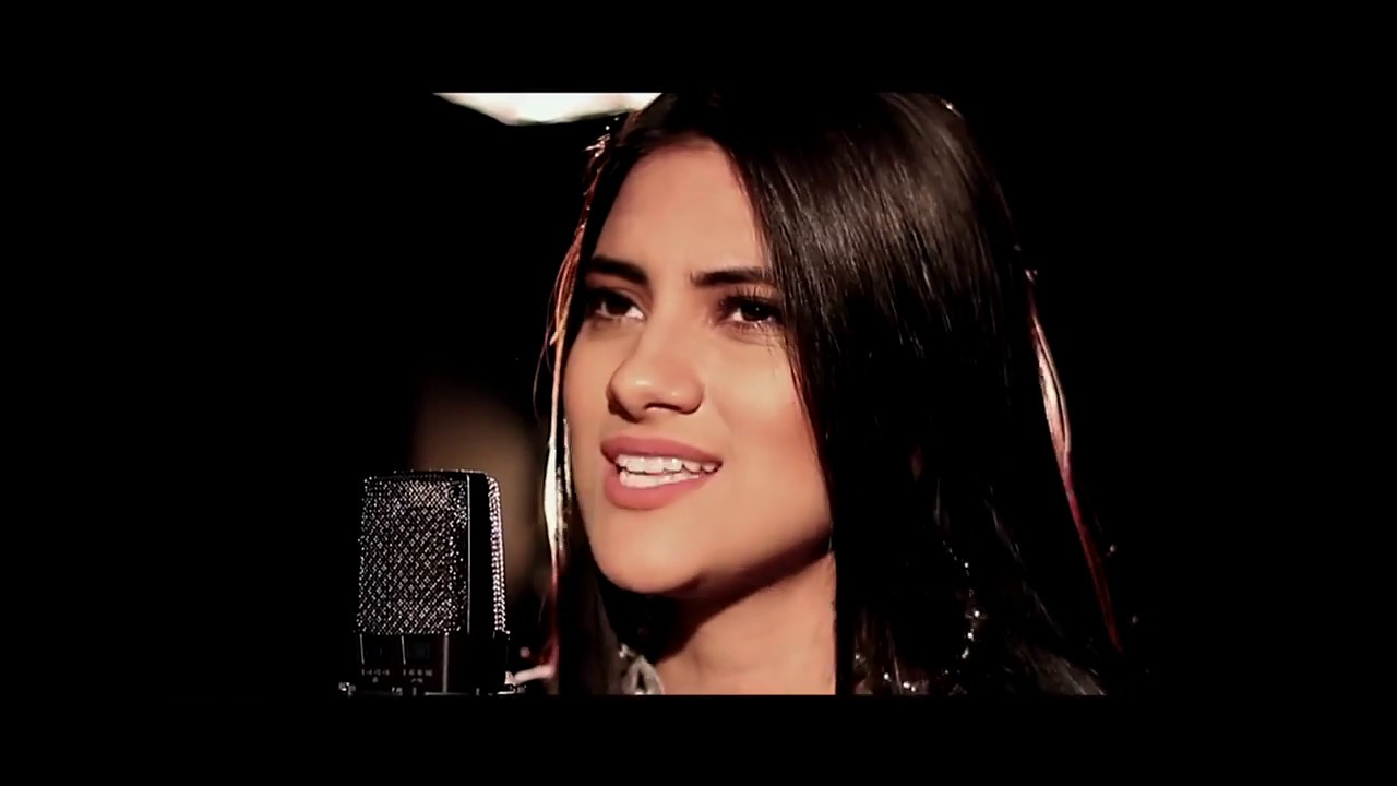 Deus é Deus cover Hellen Caroline - YouTube