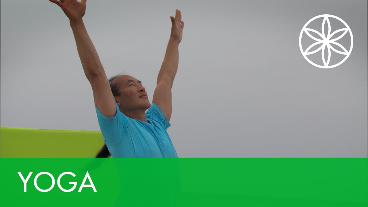 Rodney Yee: AM Connection | Yoga for Your Week | Gaiam - YouTube