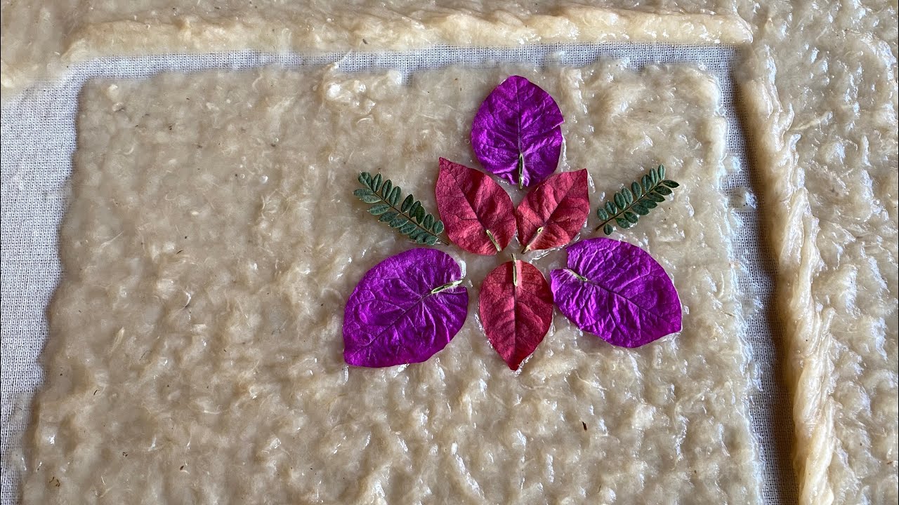 Handmade paper making technique from Madagascar: Papier Antaimore - YouTube