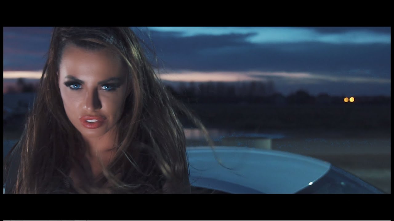 DRAGANA MITAR - BAŠ ZATO // OFFICIAL VIDEO - YouTube