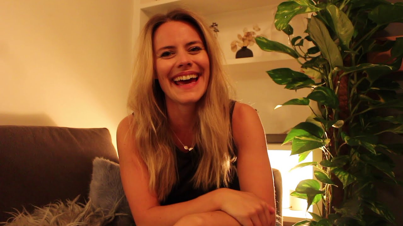 The Halle - Sarah Bennett 60 second challenge - YouTube