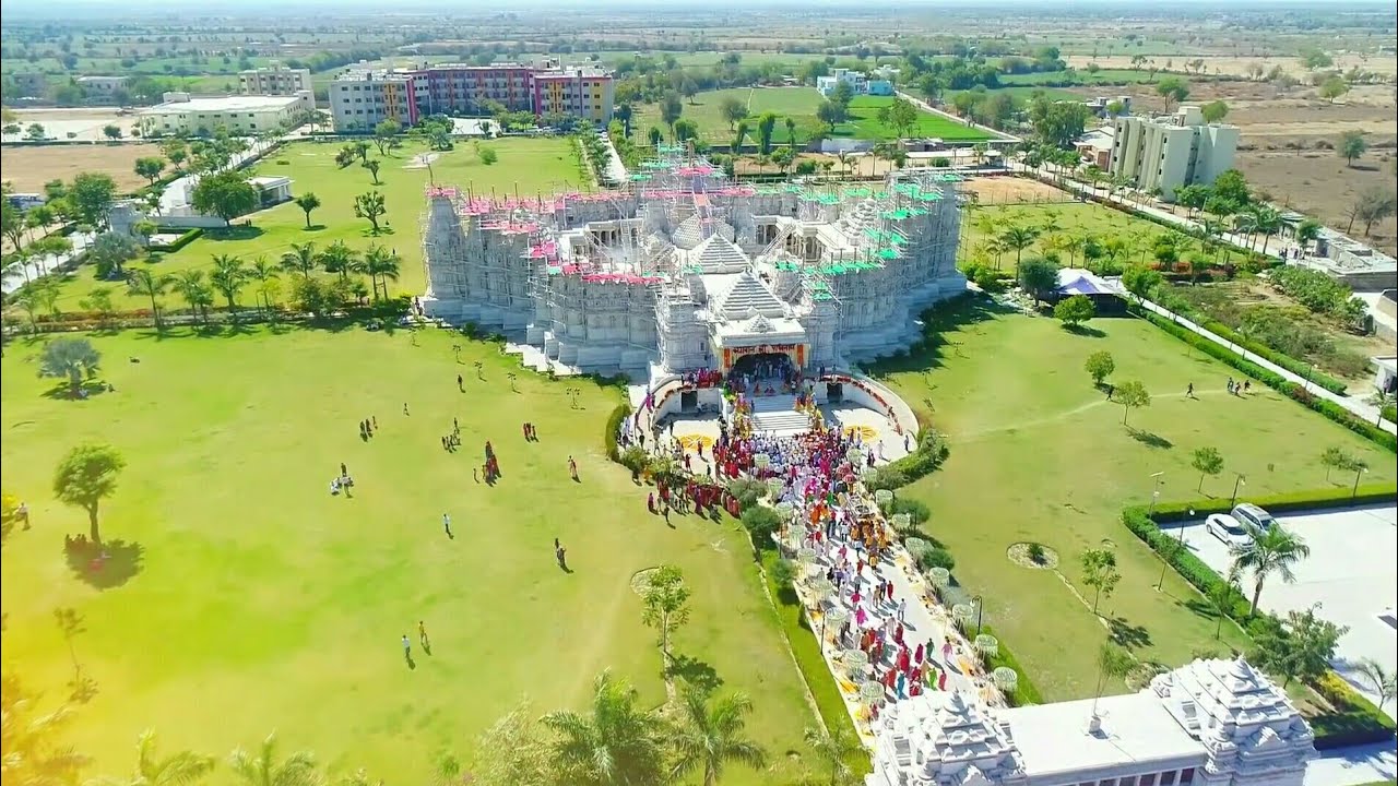 72 Jinalaya Bhinmal जैन मंदिर 8th ध्वजारोहण 2019 - YouTube