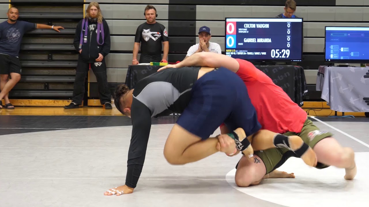 No Gi Colton Vaughn vs Gabriel Miranda - YouTube