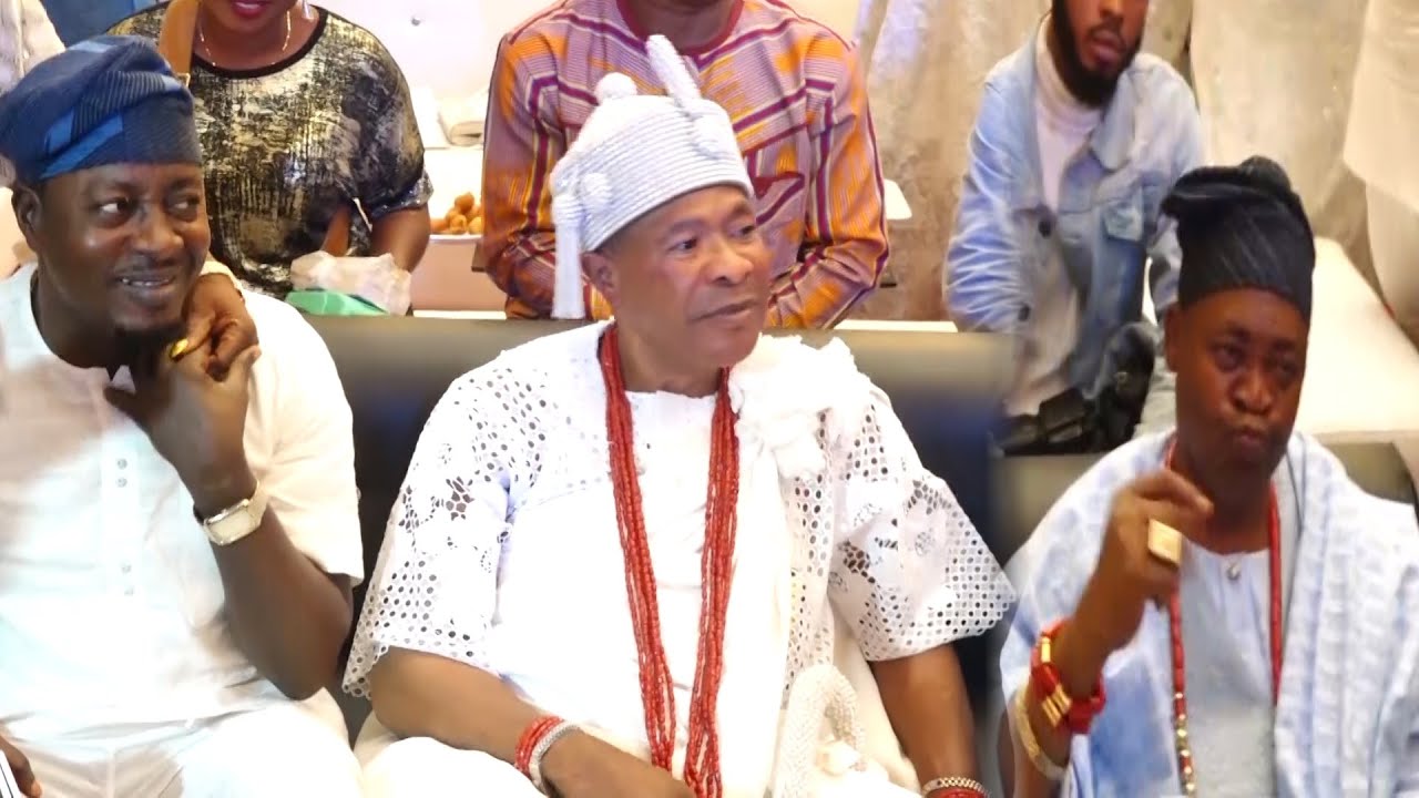 OBA AKAMO OLUTORI TAYE CURENCY CELEBRATE WITH K1 DE ULTIMATE AT HIS ...