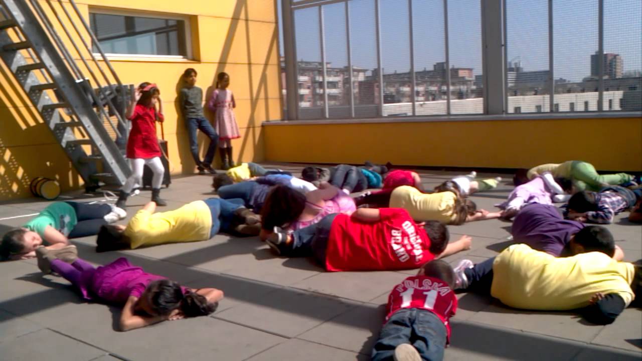 Voorstelling Theaterclub basisschool Witte Tulp - YouTube