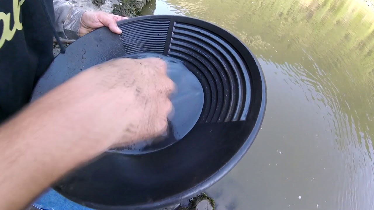 Gold Chasers Out At The Yale Claim - YouTube