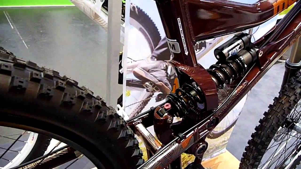 Mongoose Boot'r 2010 HD - YouTube