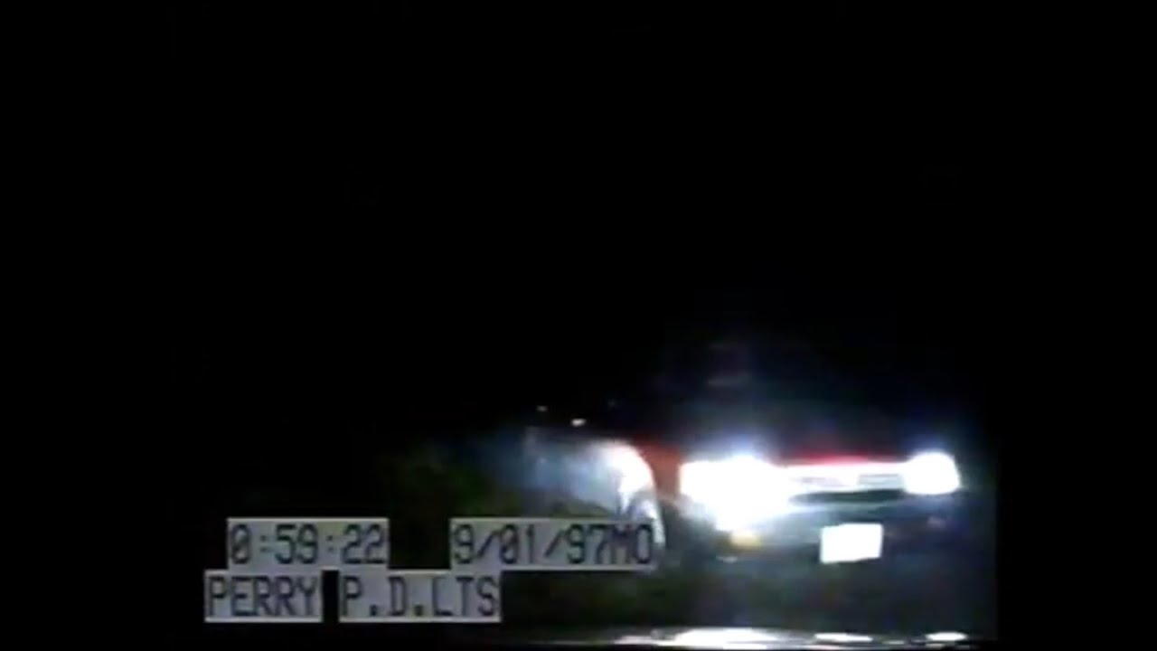 Police Chase In Perry, Iowa, September 1, 1997 - YouTube