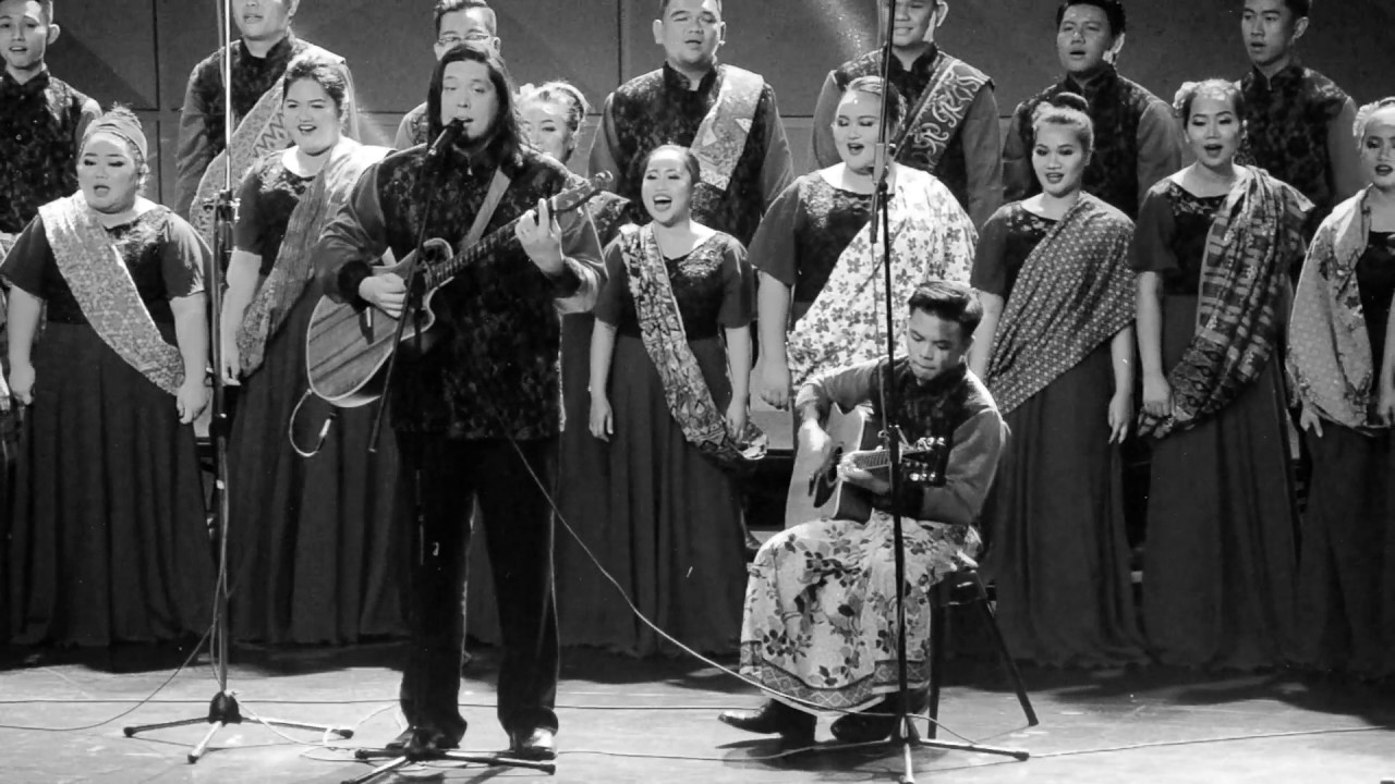 Getaran Jiwa by In Unity Chorale feat Rene Barrow (P. Ramlee) - YouTube