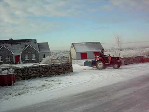tractor drifting - YouTube