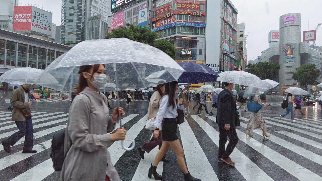 A Rainy Walk from Harajuku to Shibuya 2021 (Tokyo City Rain Sounds) 4k ...