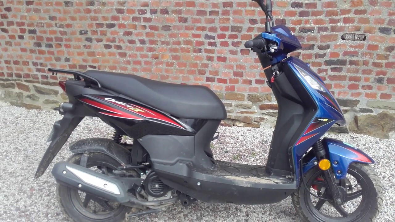 Démarrage de mon scoot sym - YouTube