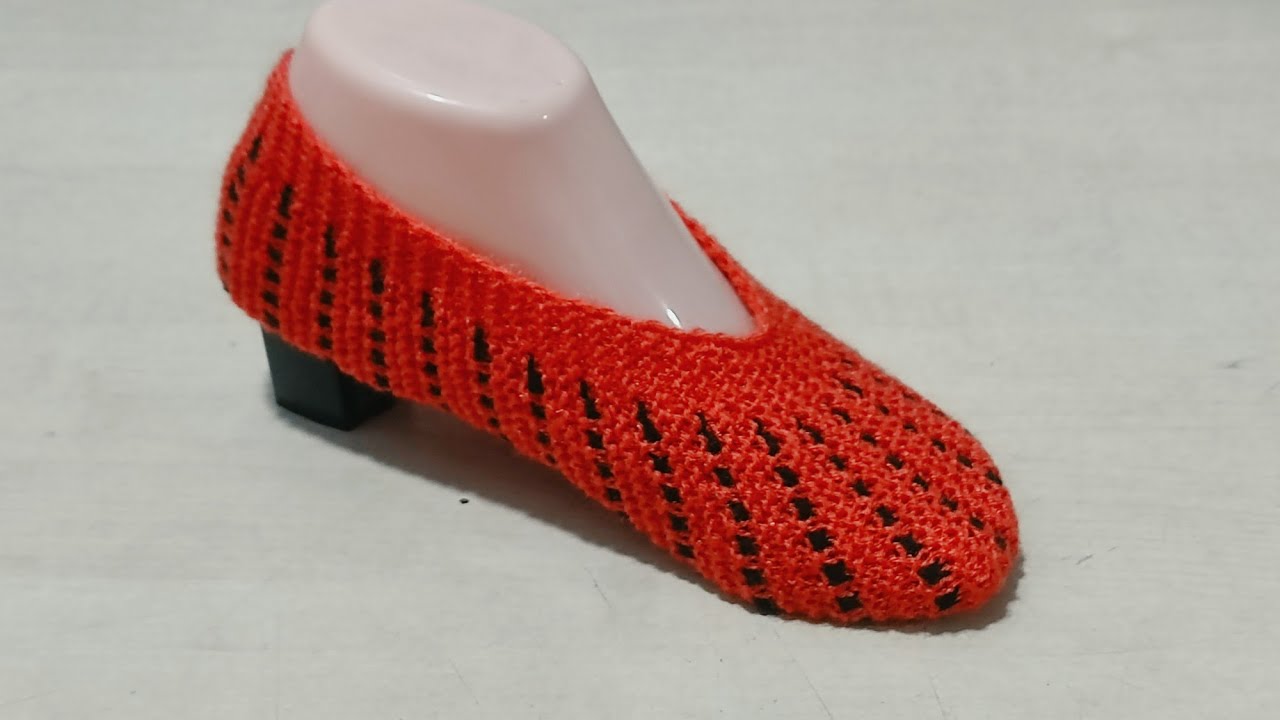 knitting booties easy method step by step - YouTube
