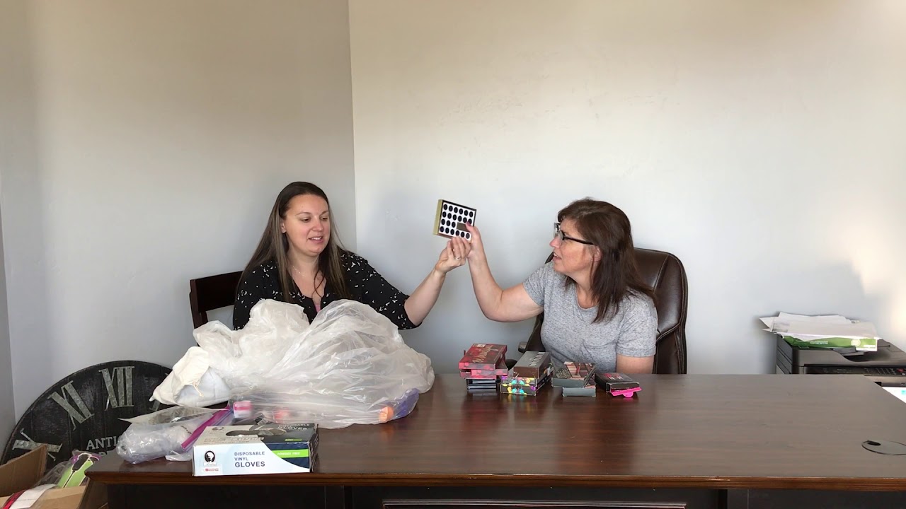 Dumpster Diving: Makeup Haul - YouTube