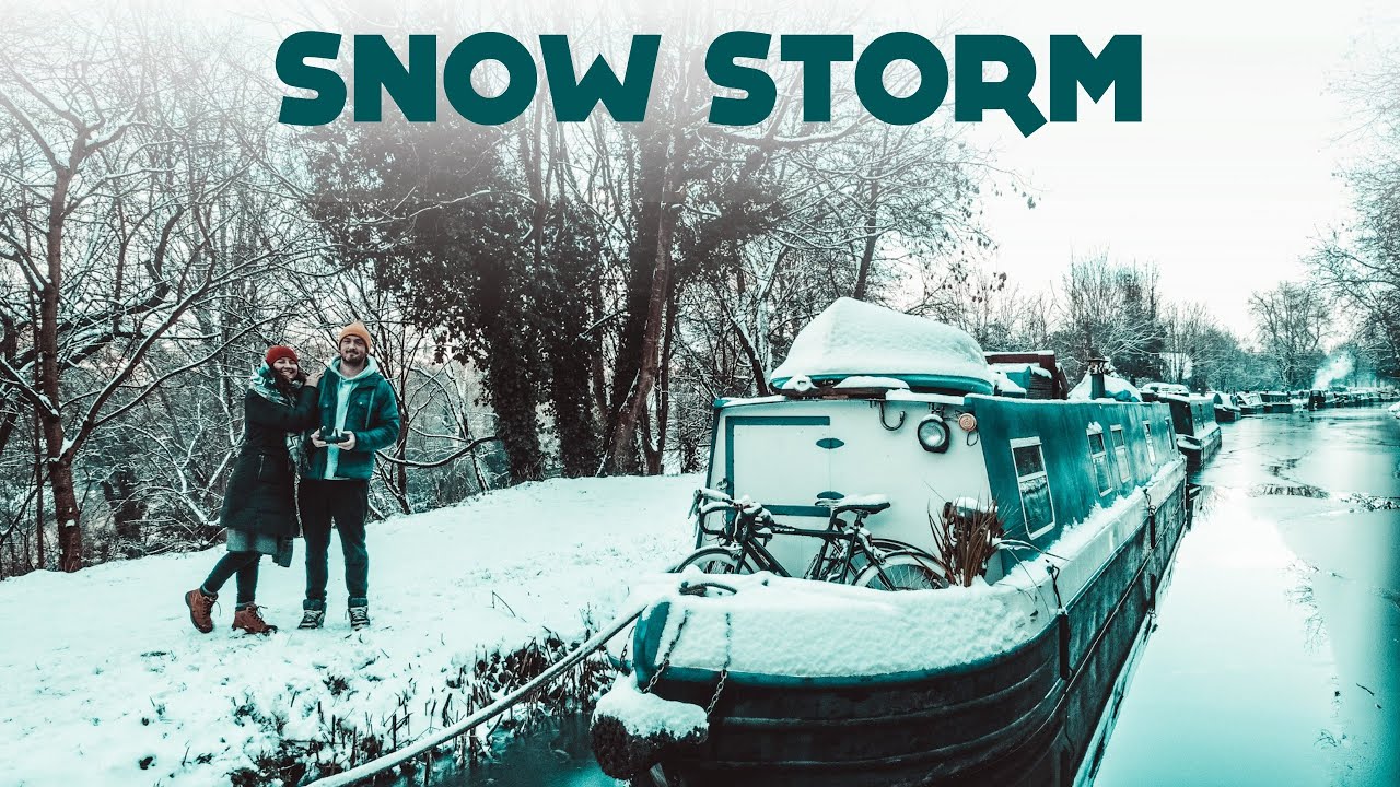 Unbelievable Snow Day on a Narrowboat - YouTube
