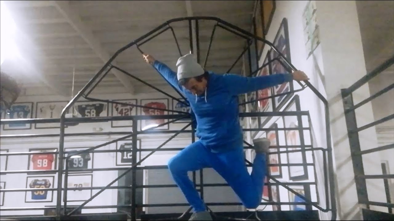 Stretch Cage - YouTube