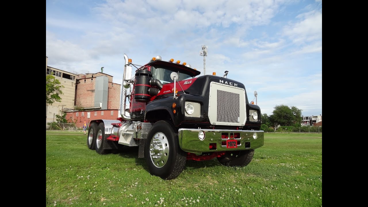Mack RS700L - 2015 ATHS National Convention - YouTube