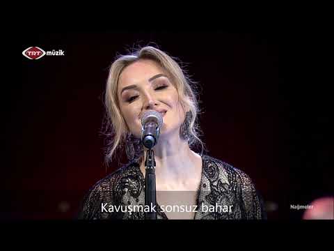 Çiğdem YARKIN Sisli Bir Hayâl Gibi İçimde Hatıralar