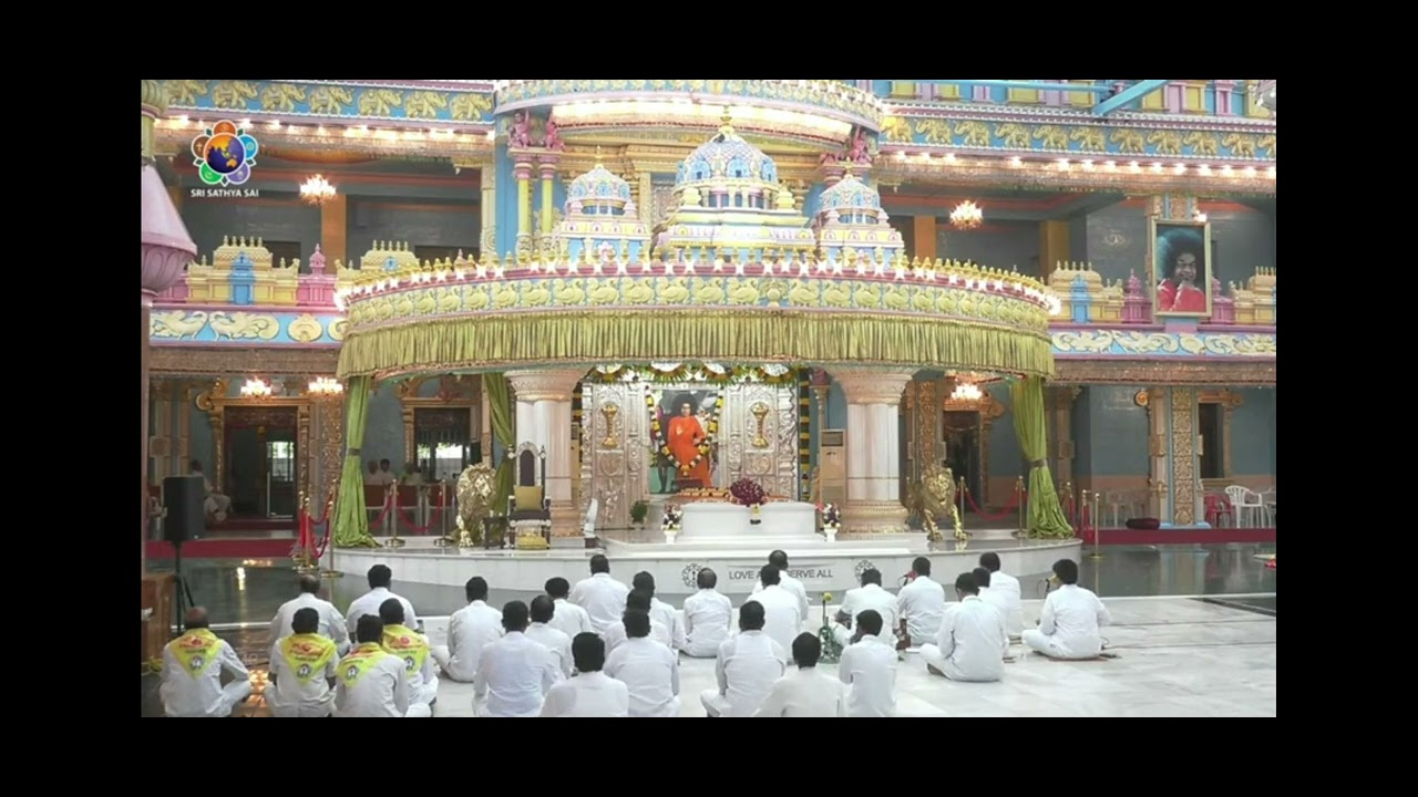 Bhajo Radhe Gobinda Bhajo Syama Gopal#sathyasai #sathyasaibaba # ...
