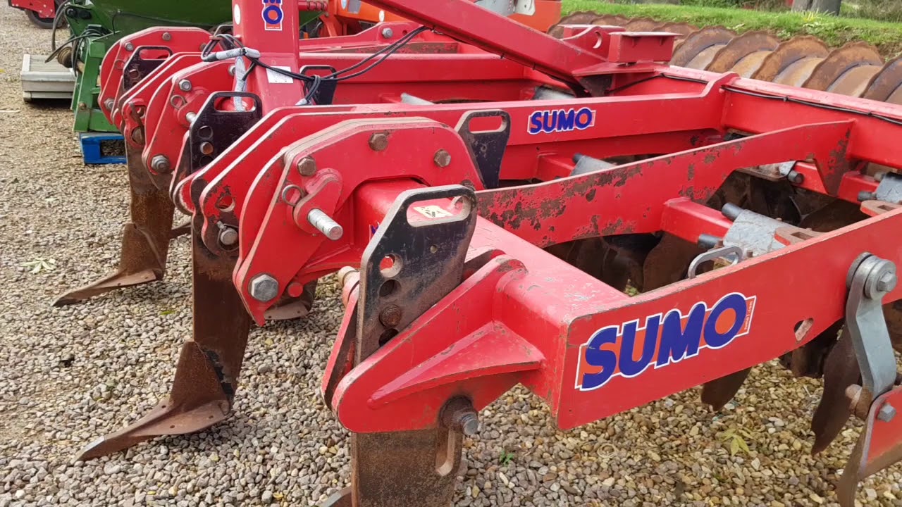 SUMO TRIO 3 METRE TINE/DISC PRESS CULTIVATOR - YouTube