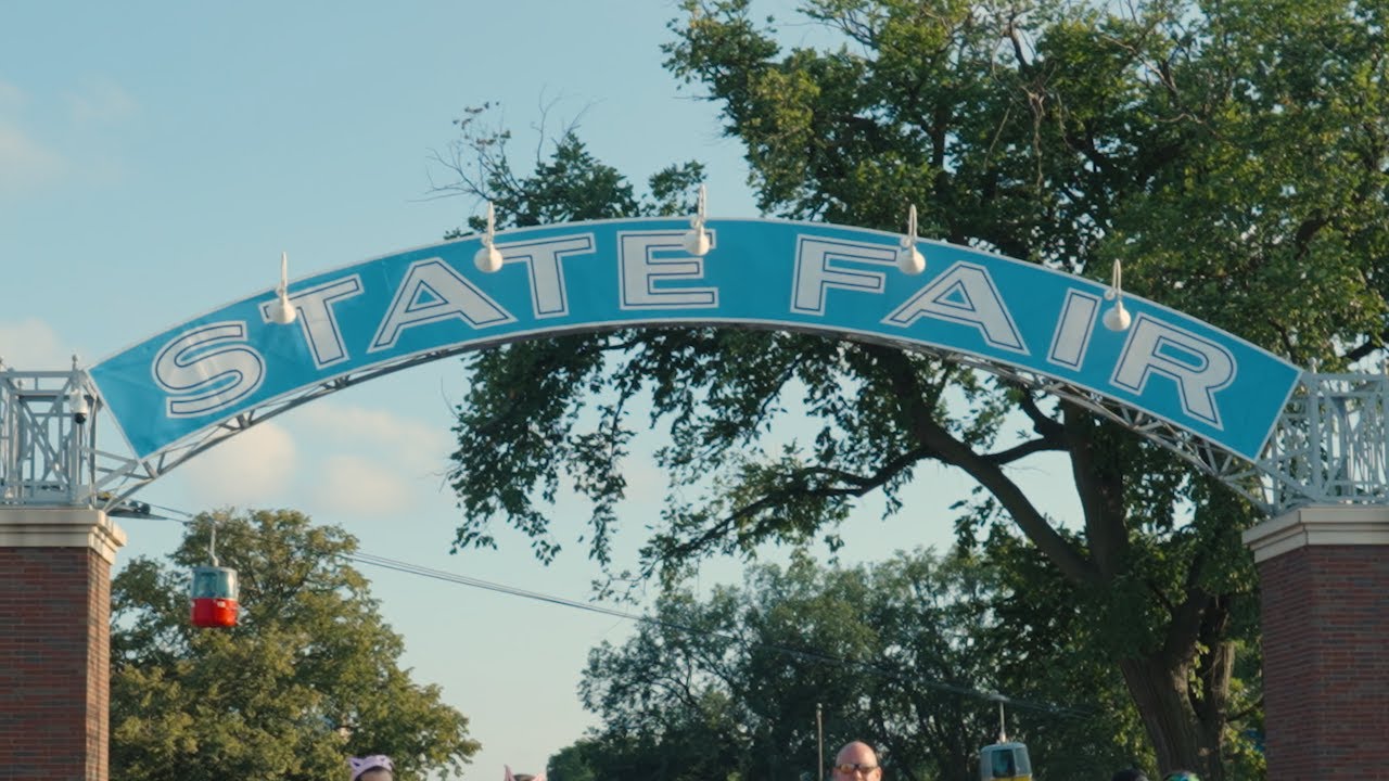 Gopher Men's Basketball at the Minnesota State Fair - YouTube