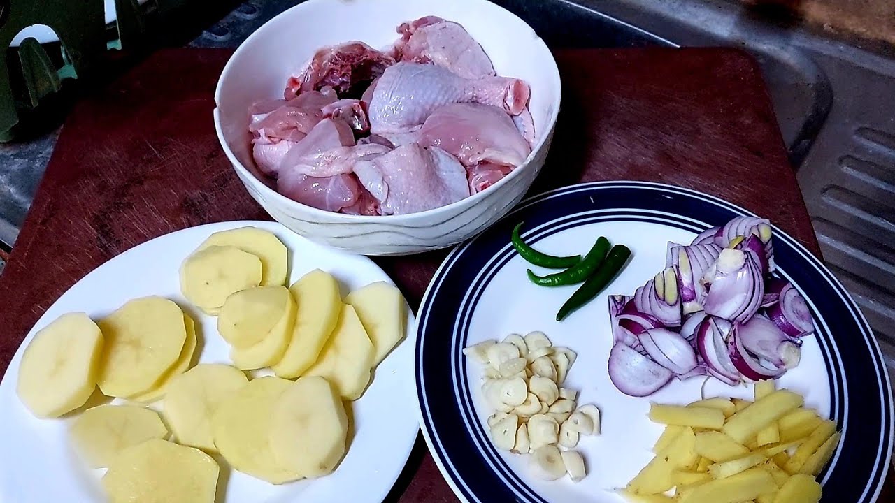 Simpleng Luto ng Manok | Chicken Recipe Filipino Style - YouTube