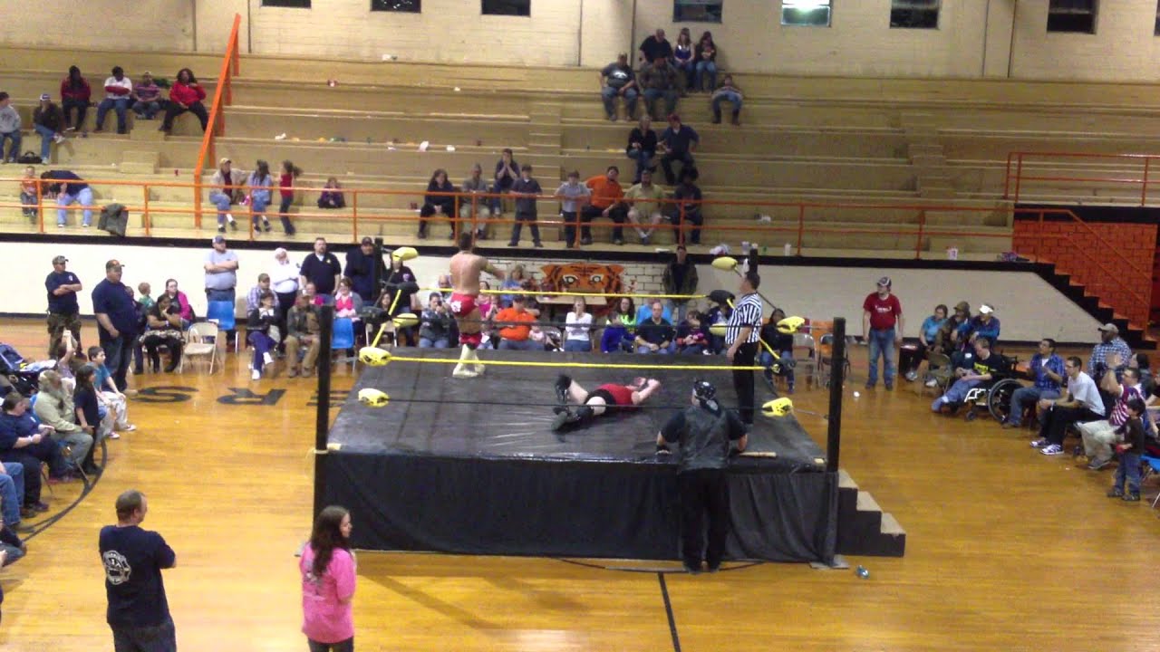 Jamie Jay VS. Johnny Morton in Parkin, AR - YouTube