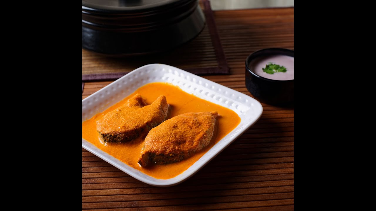 Malvani Fish Curry | Traditional Fish recipe | Surmai Fish curry ...