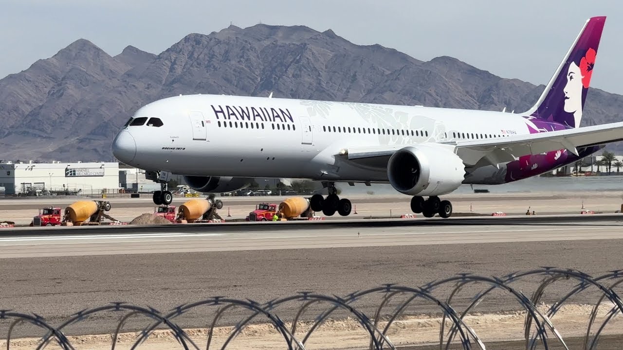 *First Arrival* Hawaiian Airlines Boeing 787-9 Dreamliner lands at Las ...
