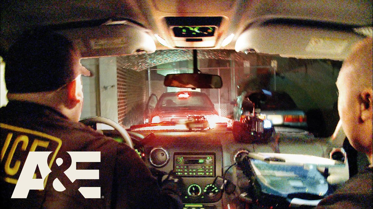 Cops LOSE Suspect After He Takes Off On Foot | Jacked: Auto Theft Task ...