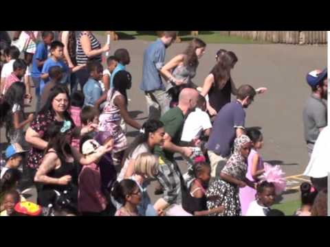 Childeric Primary School Dress up & Dance 2015 - YouTube