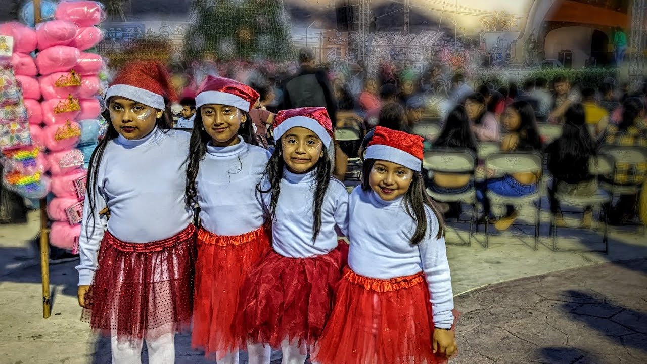 Bailable Navidad Luisa Fernanda Los cabos - Part 1. - YouTube