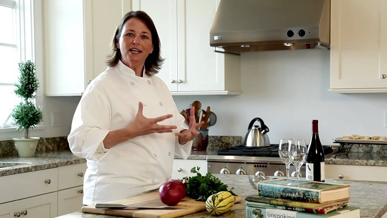 Meet Chef Sara - YouTube